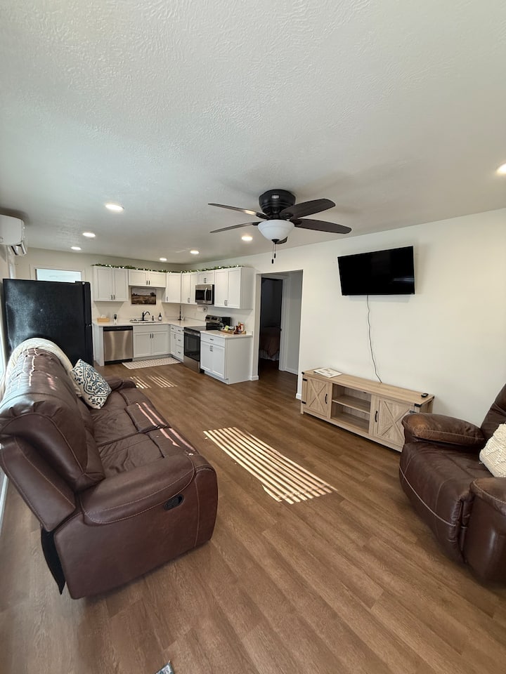 Southside Cottage - Harrison, AR