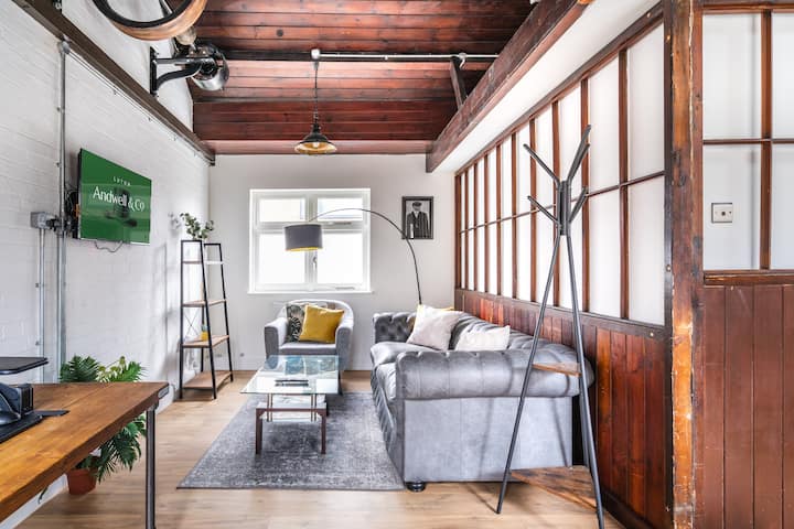 Designer Apartment | Central Luton - Luton