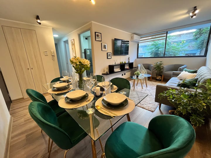 Elegante Y Moderno, A 4 Cuadras Palacio Moneda - Chile