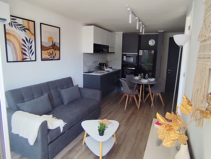 Depto Sector Metro Irarrázaval - Estacionamiento - Santiago