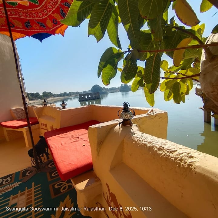 The Only Lake View Stay In Jaislamer. - Jaisalmer