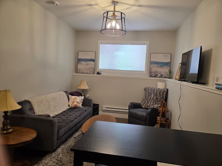 Fully Furnished Legal Basement Suite - Saskatoon