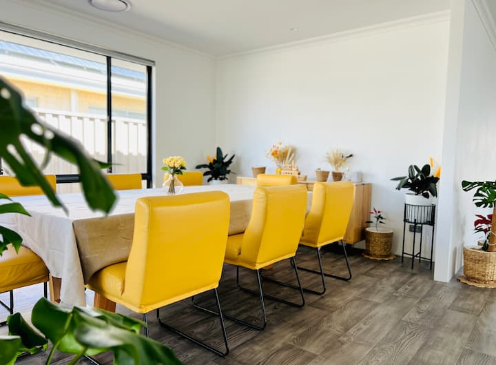 Cozy Retreat@forrestfield [Room]: Convenient&comfy - Greenmount