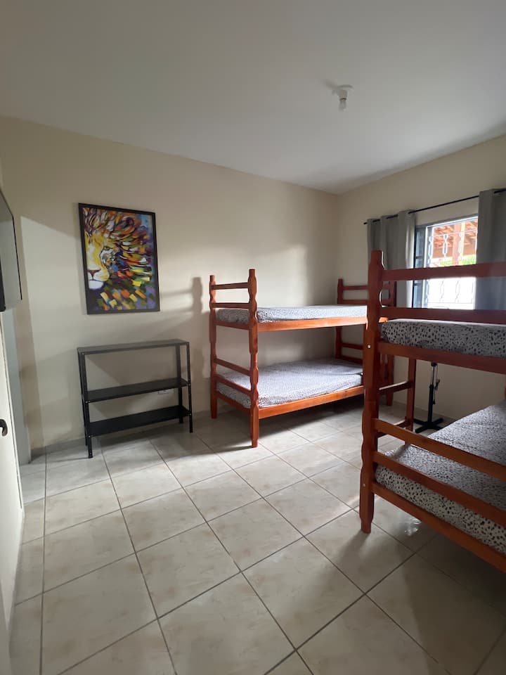 Apartamento Pequeno Em Atibaia - Atibaia