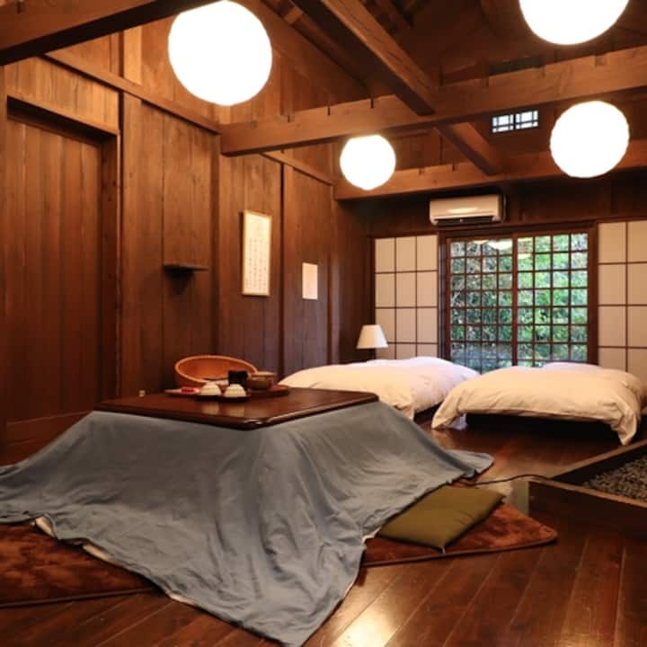 木の香り、土の温もり、築二百年の呼吸が聞こえる、古民家ステイ - Mito