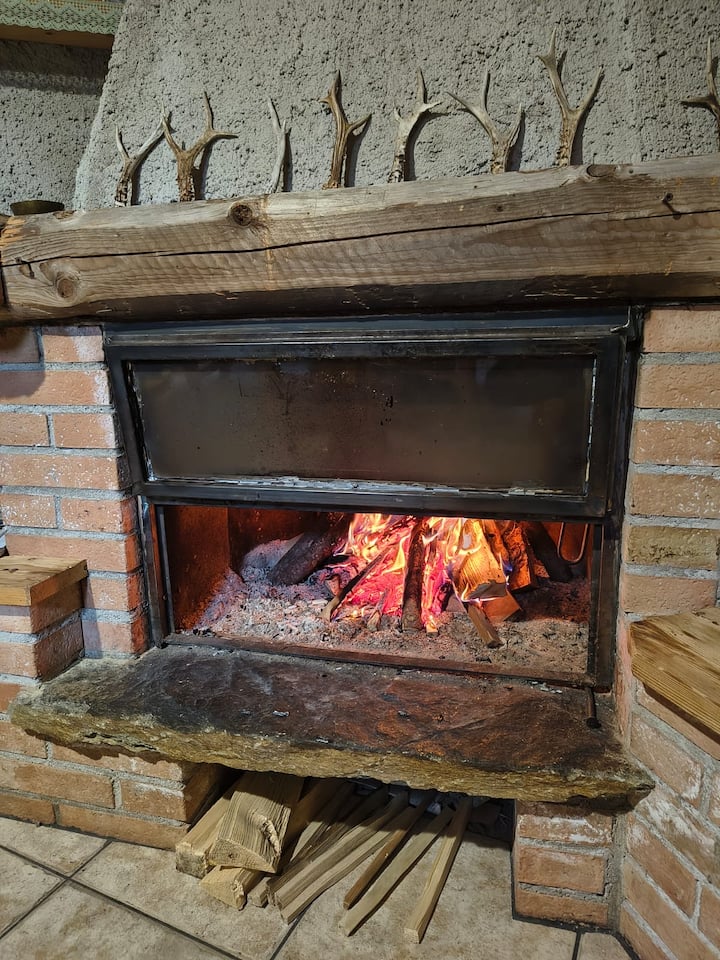 Mas Del Caròla
Baita In Montagna Con Caminetto - Vermiglio