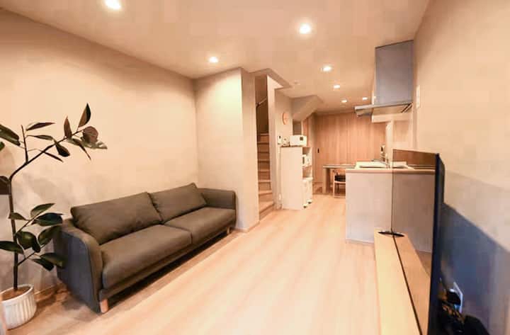 【B&蒼月】93平|10人|天王寺|新今宮站9分|动物园前站5分直达心斋桥难波、梅田、机场|2卫3厕 - Japan