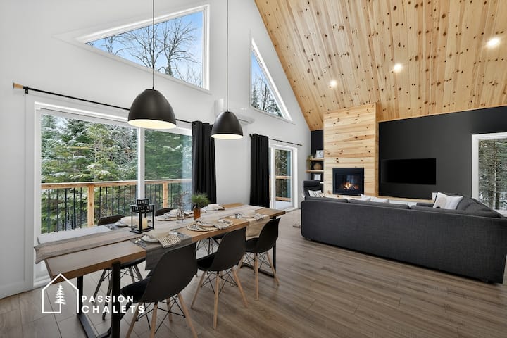Lueur Du Nord | Passion Chalets | Billard & Foyer - Saint-Donat