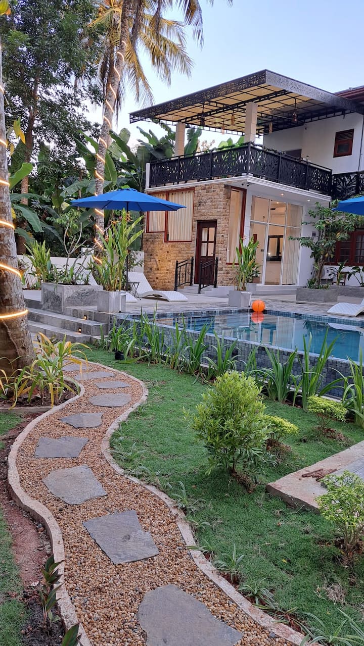 Balcony & Garden View Rooms+pool In Greeny Set Up - Hikkaduwa