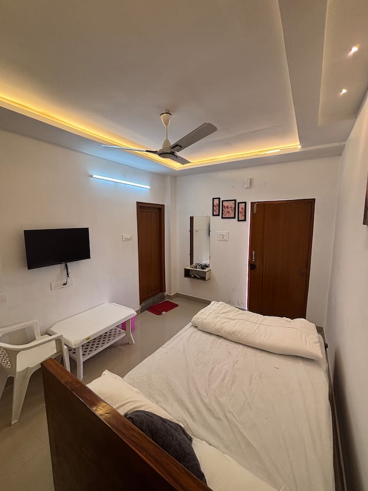 Phani Homestay 2 Singlerooms - Bhimavaram