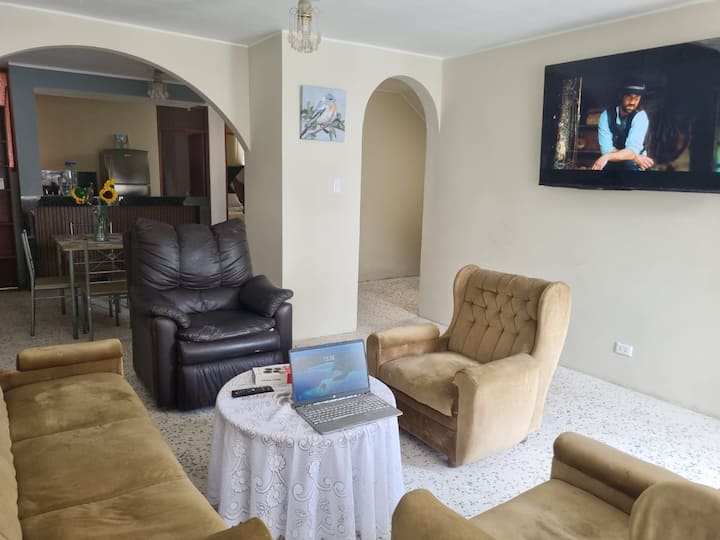 Departamento En Ica, Céntrico En Urb. San Miguel - Ica