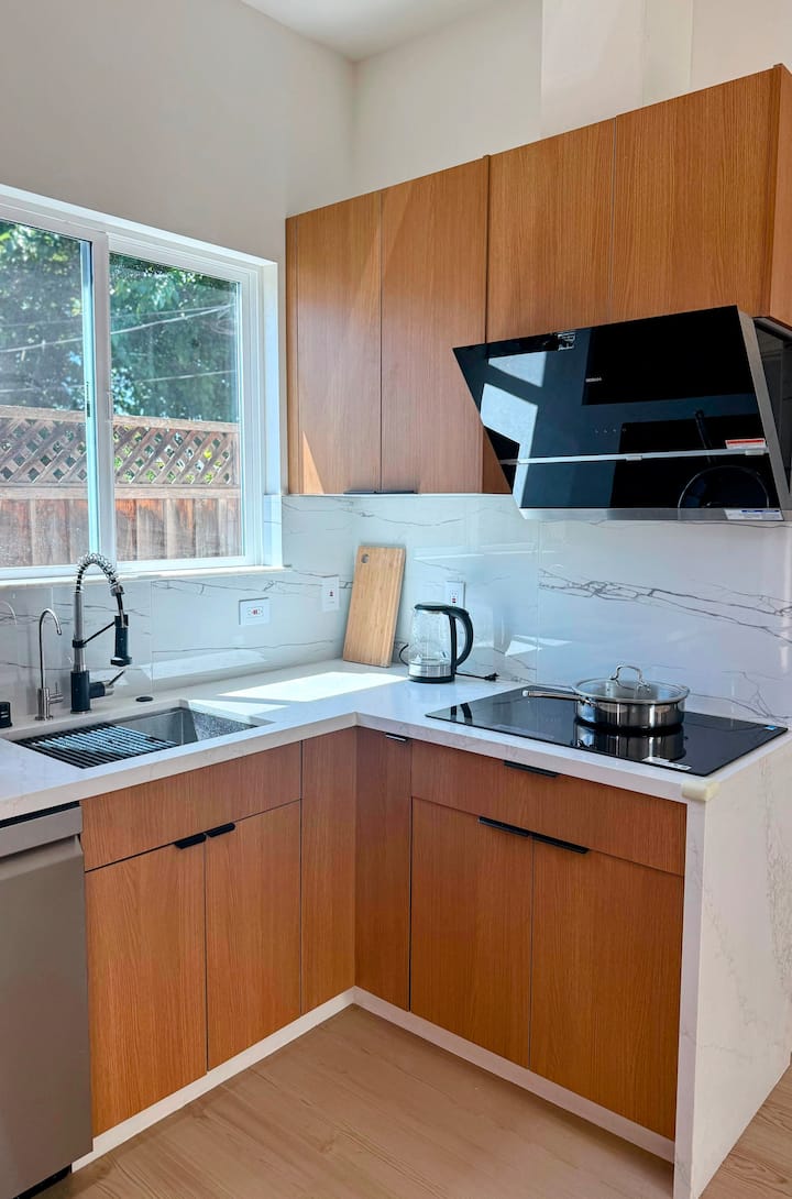 New-build Entire Guest Suite In Santa Clara, Ca - Saratoga, CA