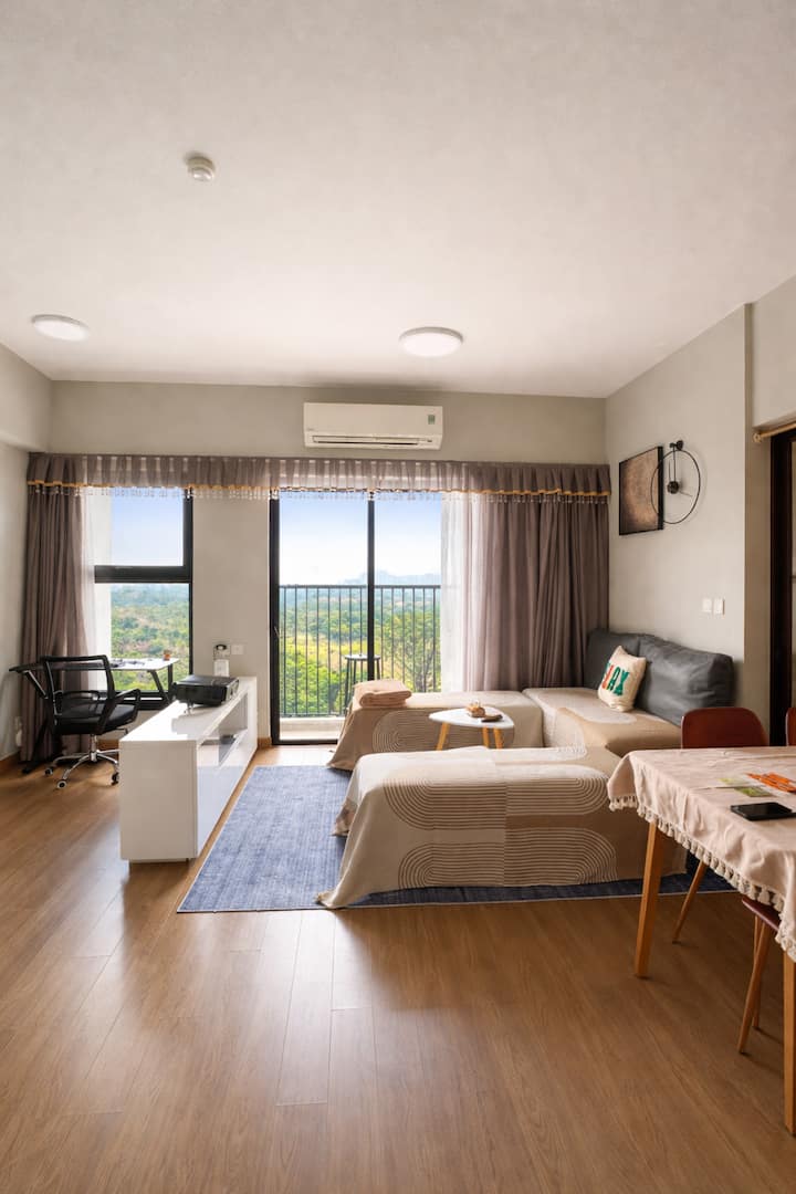 Modern Nomad Retreat | Fast Wifi •Work Desk • Gym - China