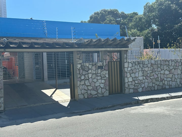 Casa Em Recife, 16 Pessoas, Px Aeroporto E Praia - Recife