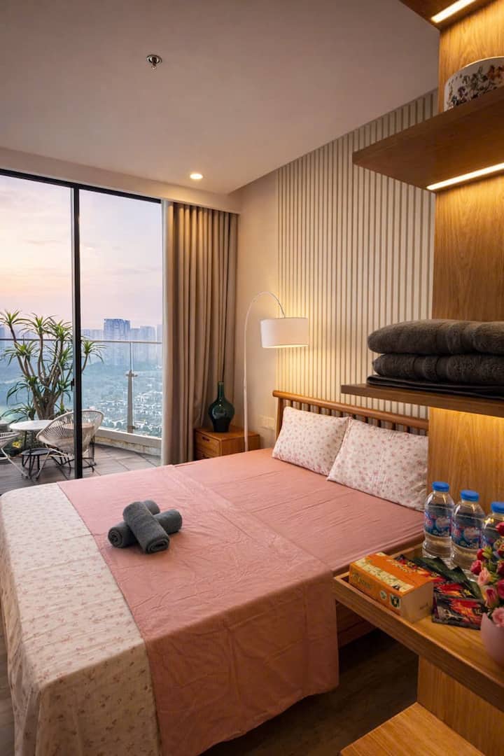 Sol's Homestay Ecopark - China