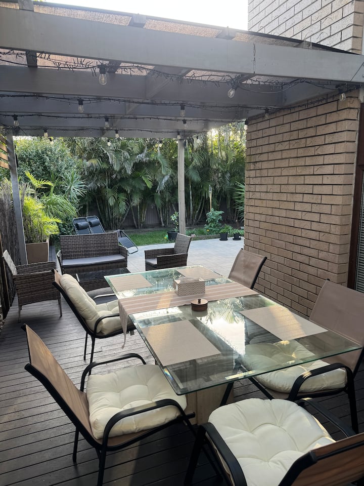 Beautiful Home Near Theme Parks Bris Cbd&goldcoast - Springwood