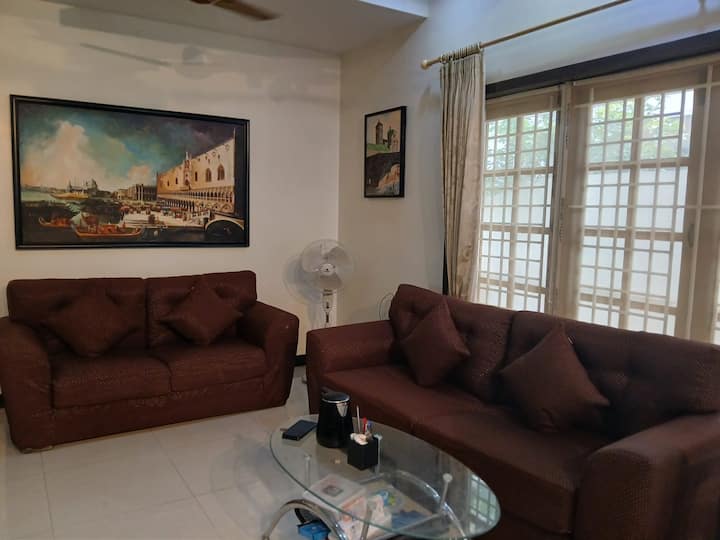 Furnished House And Car Park With Amenities - Coimbatore