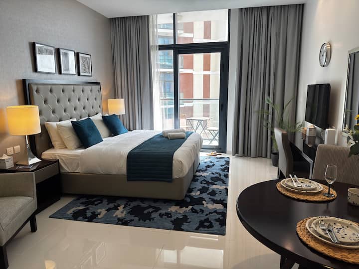 Ramadan Deal | Stylish Studio | Pool & Gym | Expo - Dubai