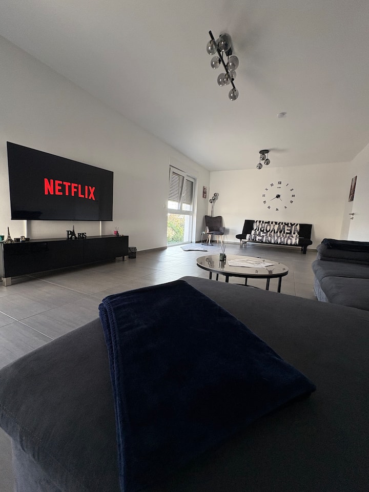 Paris-apartment In Homburg – Modern, Neu & Elegant - Homburg