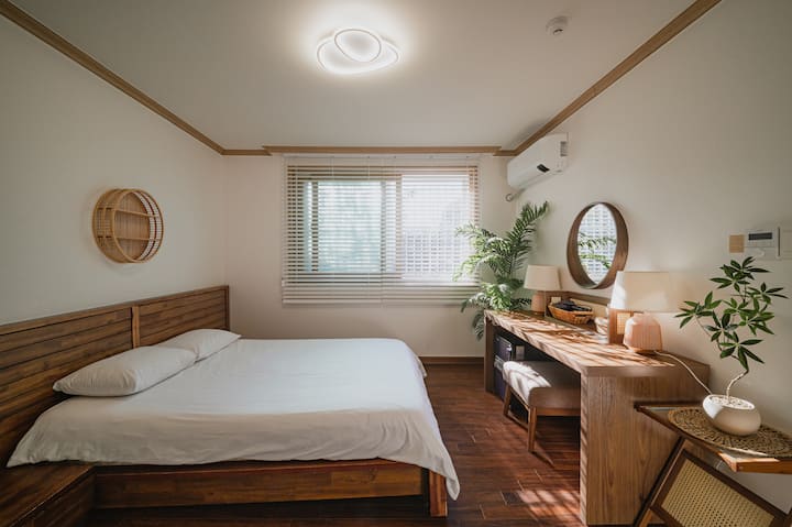 공수예비계정#단독1층주택#마당있는집#방3#화장실2#호텔식 화이트 침구#무료주차 여러대 - Busan