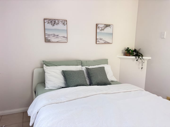 Private Granny Flat | North Manly – Entire Place - Manly
