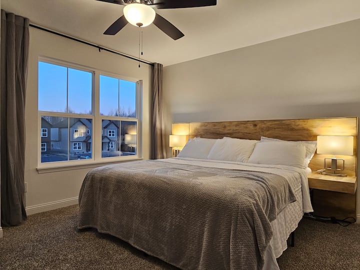 Sunset Retreat 20 Min From Kentucky Expo - Falls of the Ohio State Park, Clarksville