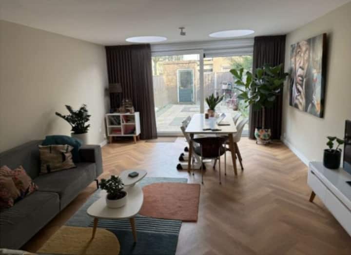 De Stadse Buitenplek, Woning In Amsterdam-noord - Amsterdam