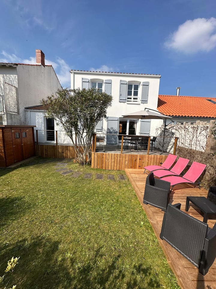 Maison à 350m Du Centre-ville Et 400m De La Plage - La Tranche-sur-Mer