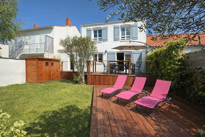 Maison à 350m Du Centre-ville Et 400m De La Plage - Angles