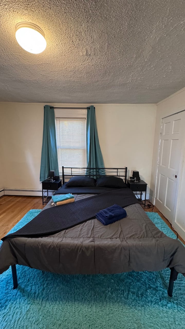 Large 2br Apt. 1st. Fl Near T - Cambridge