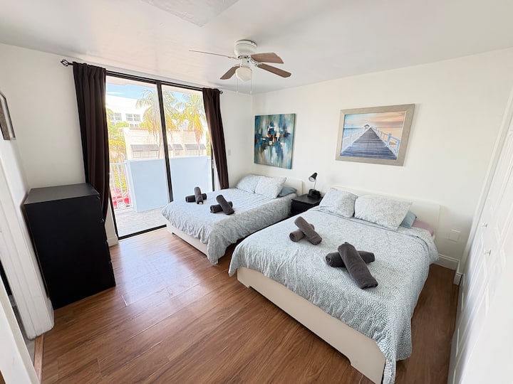 3br Apartment In South Beach + Parking - South Beach, FL