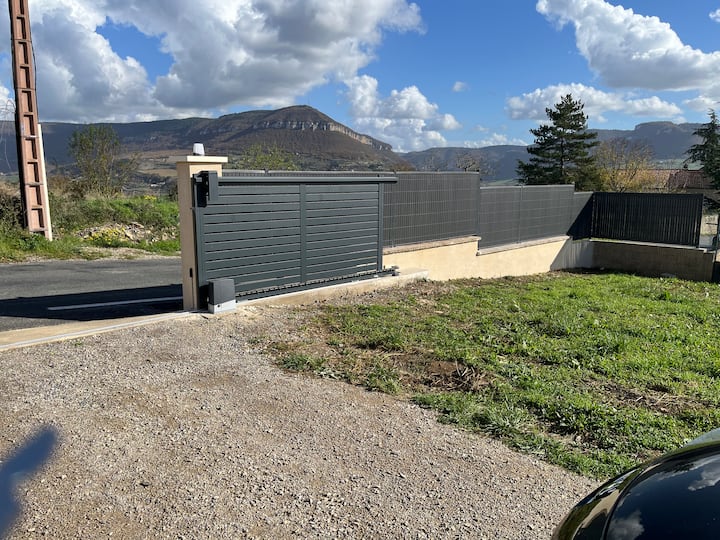 Loue Maison Dans Un Quartier Très Calme. - Millau