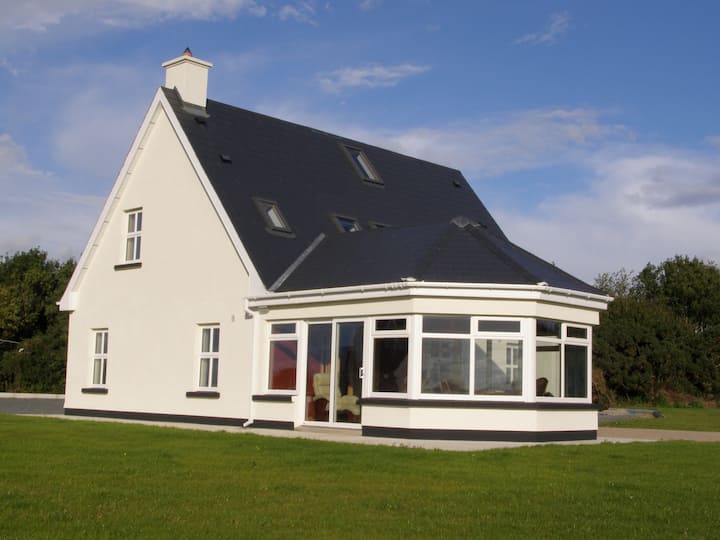 Teaċ Colmcille - Waterford