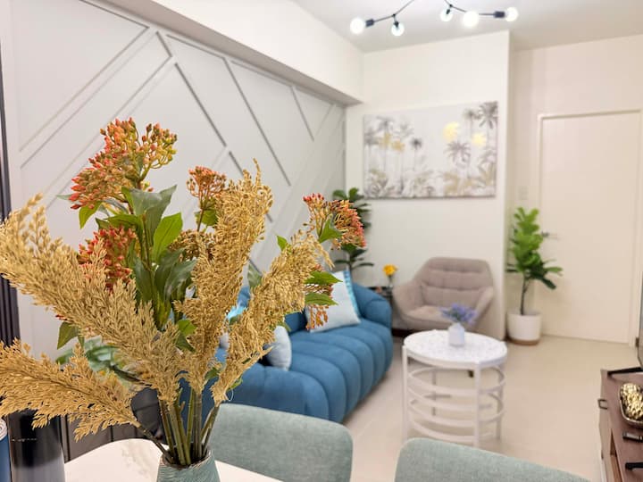 Modern Luxury 2br|netflix| Skydeckpoolview In Qc - Cuba