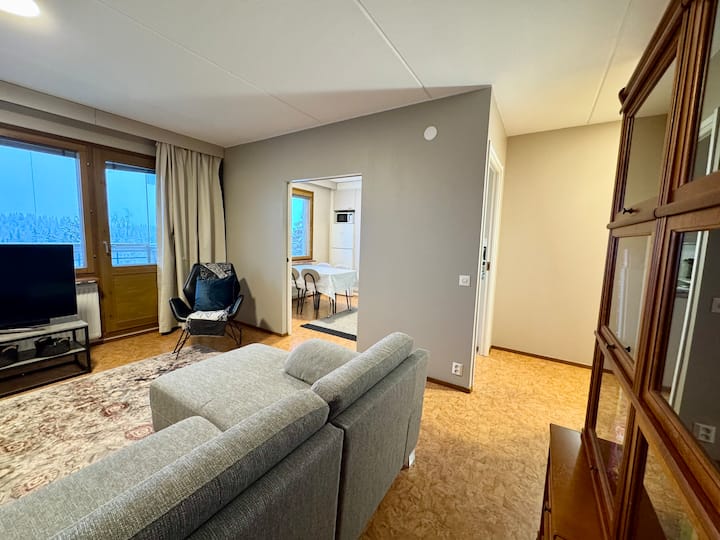 Ylimmän Kerroksen Tilava Ja Kodikas Kolmio - Lahti