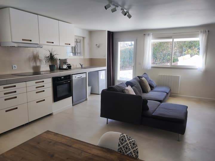 T2 Bas De Villa | Proche Bus, Commerces Et Centre - Digne-les-Bains