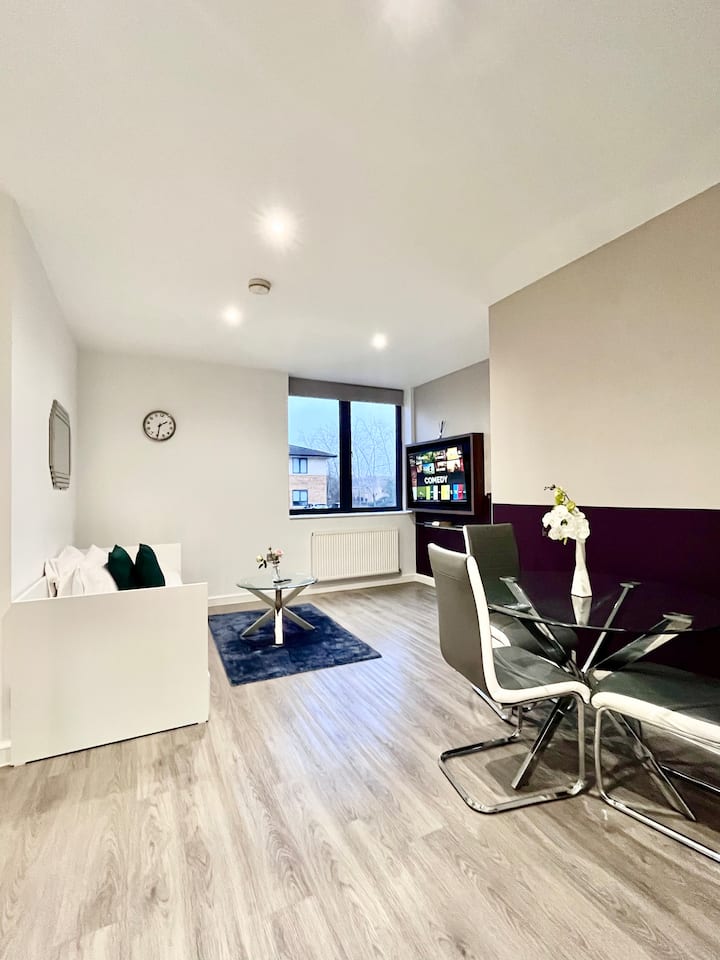 #3 Beautiful Apartment @Cmk Walkable To Station - Milton Keynes