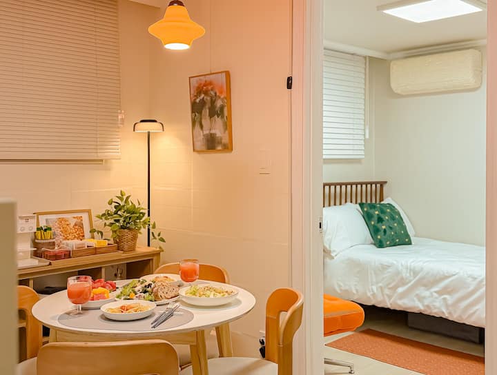 New 신사*논현
/온:스테이 잠원
K-뷰티/k-pop/코엑스/잠실/북촌/경복궁/광화문/ - Seoul