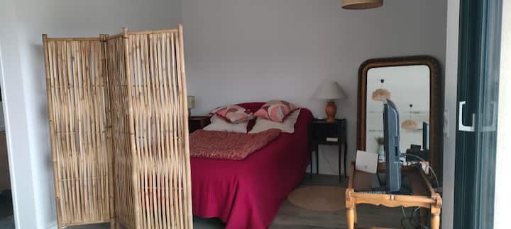 Studio Meublé Tout Confort Au Milieu D'un Jardin - Dieulefit