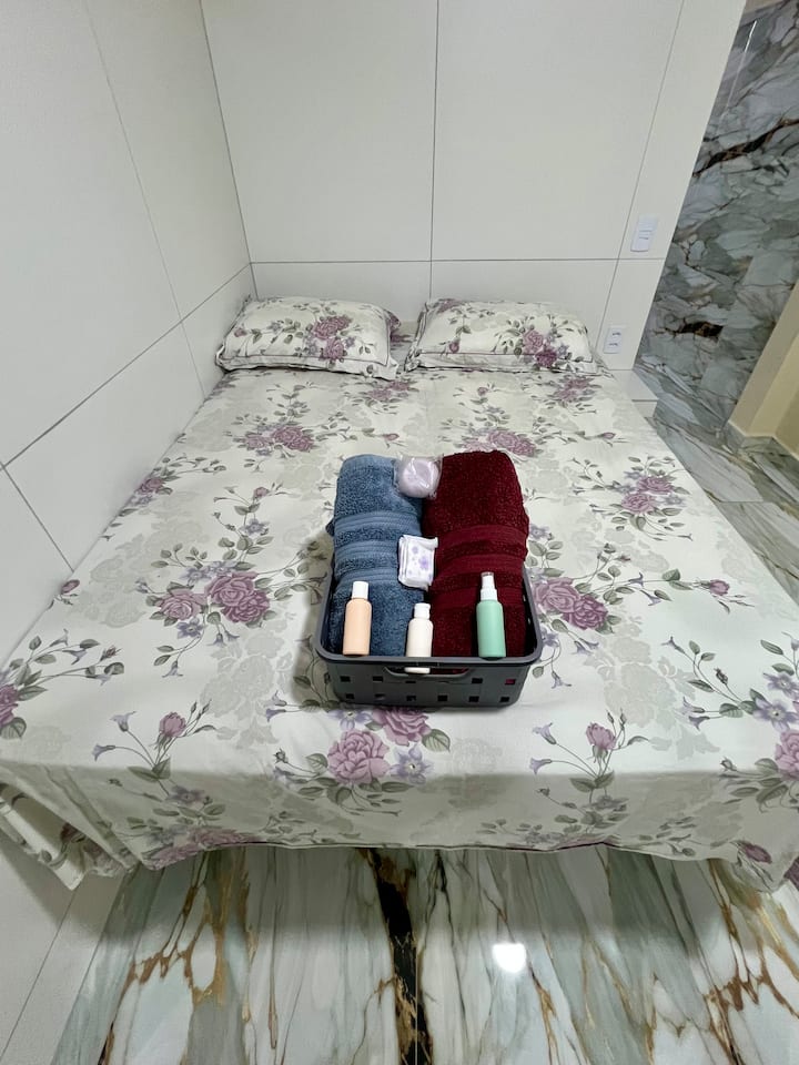 Studio 4 Completo Para Duas Pessoas Em Vila Velha - Vila Velha