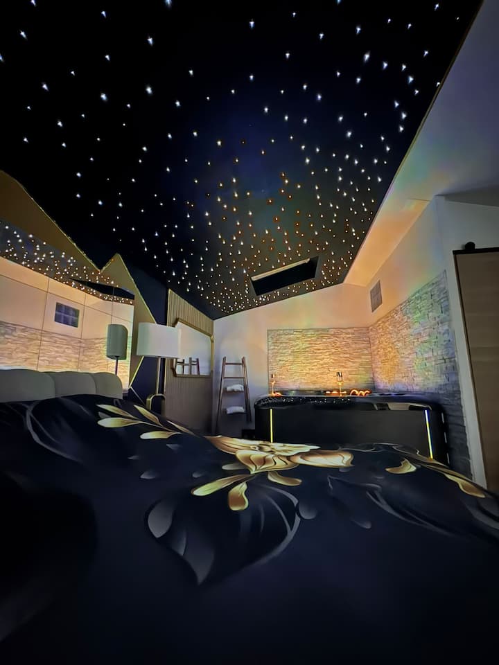 L'instant éToilé - Suite Jacuzzi Prestige - Marignane