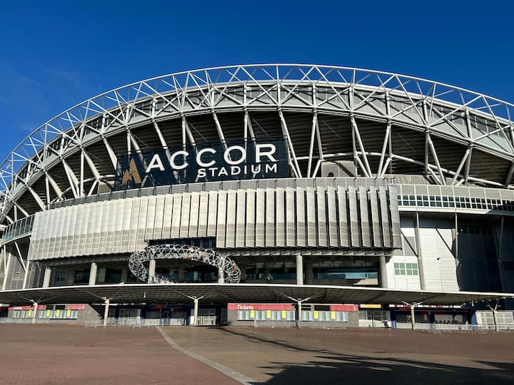 Olympic Park Central · Walk To Stadium & Train - Qudos Bank Arena