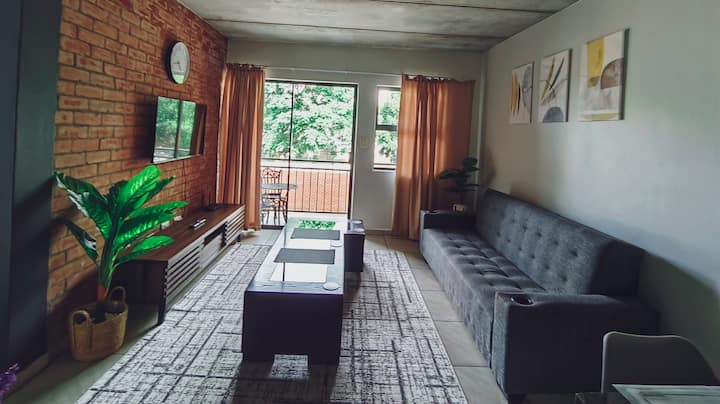 Or Tambo Apartment - Boksburg