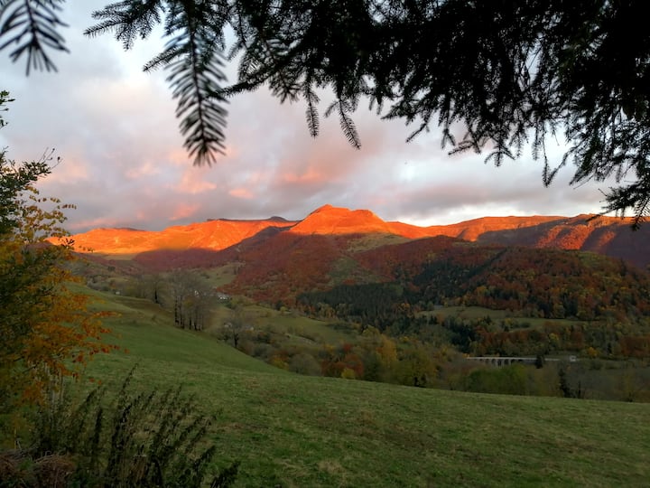 Grande Maison De Charme Avec Vue Panoramique - Le Lioran (Super Lioran)