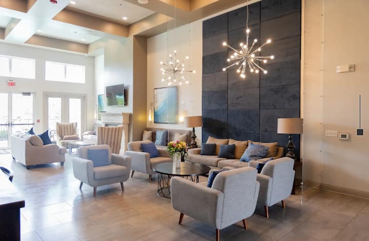 Modern 1br Apt In Naperville, Il - Naperville, IL