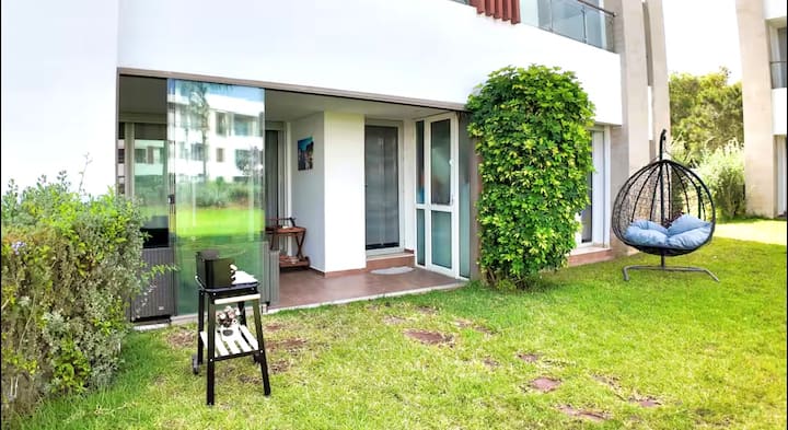 Luxury Beachside 2br Apt – Pool & Terrace - Bouznika