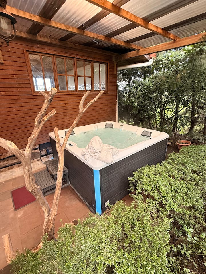 Jacuzzi In The Forest Cabin In Tecpán W/ Fire Pit - Guatemala