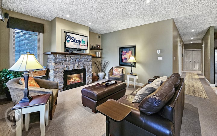 Bighorn Resort Golf Course 2 Br Retreat - Radium Hot Springs