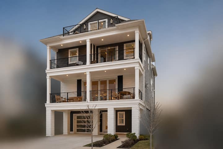 Luxury Beach House - Pool, Elevator, Walk To Beach - Ventnor City, NJ