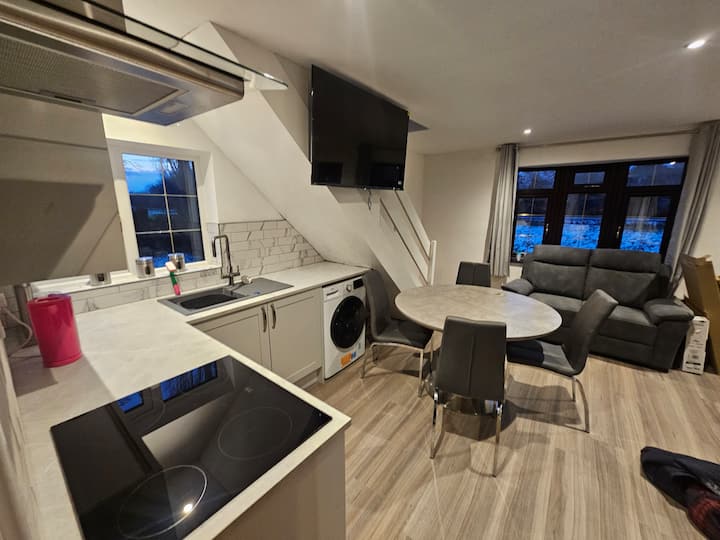 Cottage In The Countryside - Astley Castle, Landmark Trust